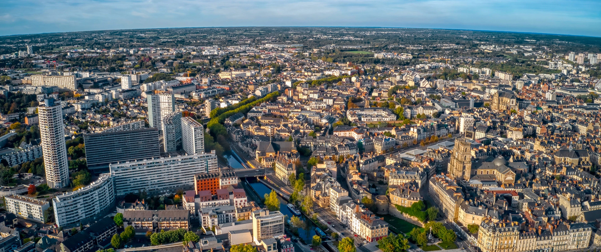 Voyager à Rennes en jet privé avec Jet Miles. Location de jet privé de ...