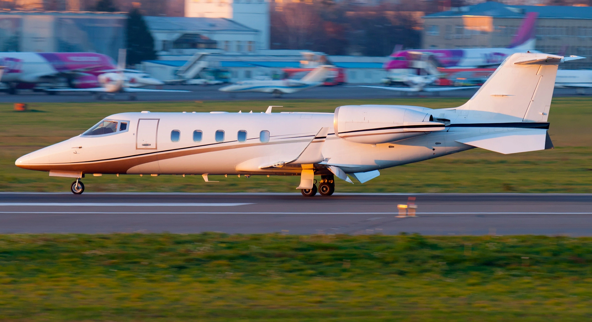 Jet privé Learjet 40XR - location de jet privé light jet avec Jet Miles